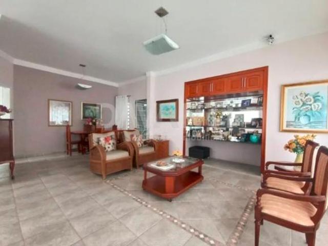 Casa à venda no bairro Botafogo em Campinas na Davanti Imóveis