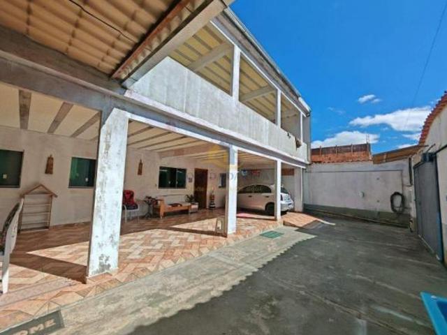Casa a Venda no Bairro Cachoeira