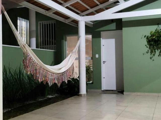 Casa à venda no bairro Caguassu Sorocaba/SP, Norte