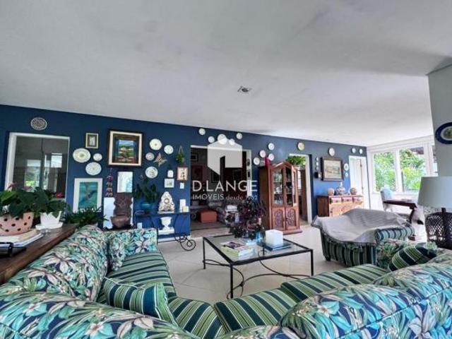 Casa à venda no bairro Caixa D´Água em Vinhedo