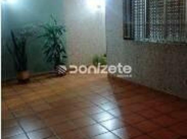 Casa à venda no Bairro Campestre em Santo André