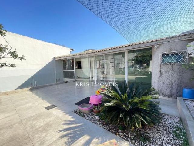 Casa à venda no bairro Canadá Cascavel/PR