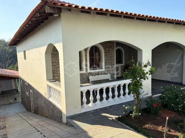 Casa a venda no Bairro Casa Verde em Vinhedo, interior de São Paulo