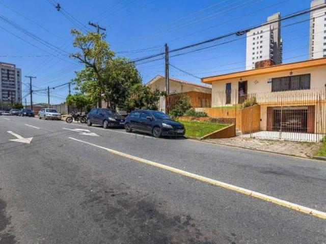 Casa a venda no Bairro Capão Raso