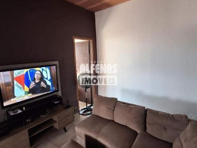 Casa A VENDA no bairro CAPELINHA