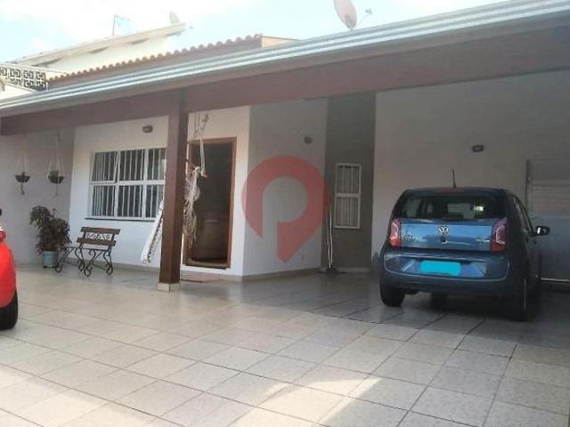 Casa à venda no bairro Cecap em Valinhos