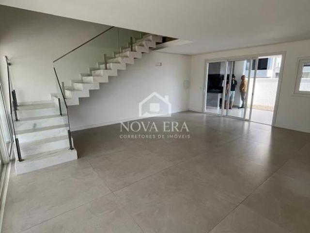 Casa à venda no bairro Central Park Cachoeirinha/RS