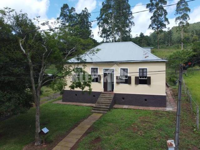 Casa à venda no bairro Centro Tupandi/RS