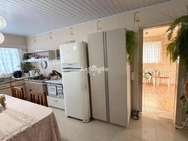 Casa à venda no bairro Centro em São Marcos