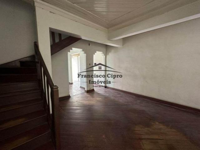 Casa à venda no bairro Centro Guaratinguetá/SP