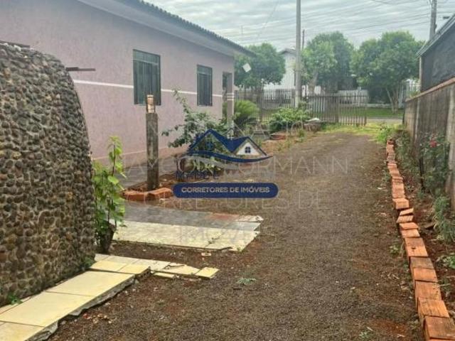 Casa à venda no bairro Centro Missal/PR