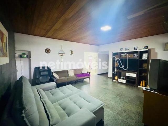 Casa à venda no bairro Céu Azul – Belo Horizonte!