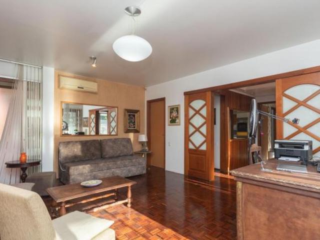 Casa à venda no bairro Chácara das Pedras