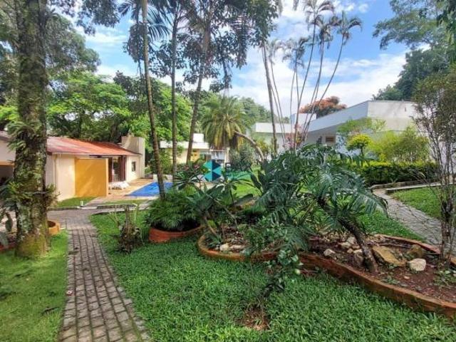 Casa à venda no bairro Chácaras Cataguá Taubaté/SP