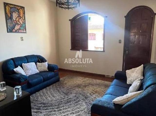 CASA À VENDA NO BAIRRO CHAPADA