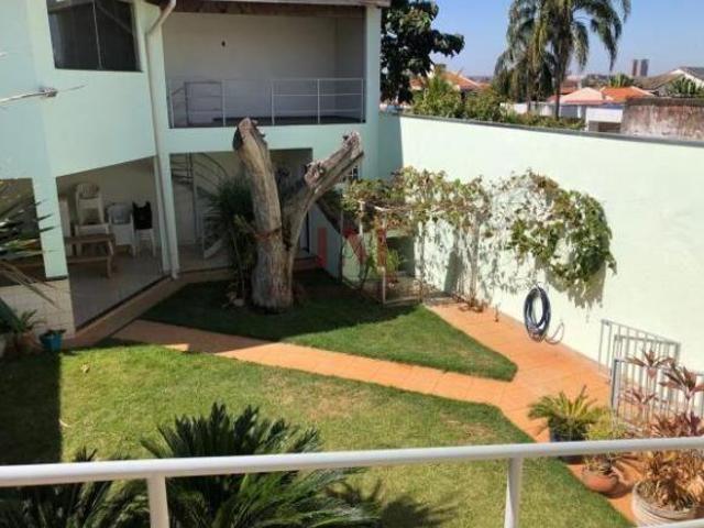 Casa a venda no Bairro Cidade Jardim