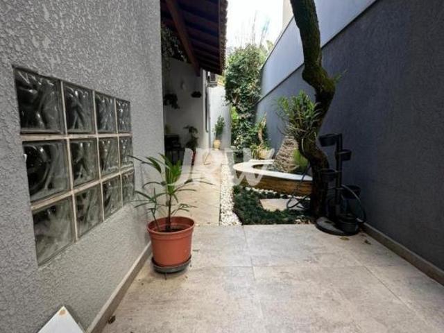 Casa a venda no Bairro Condomínio Santa Clara Indaiatuba SP