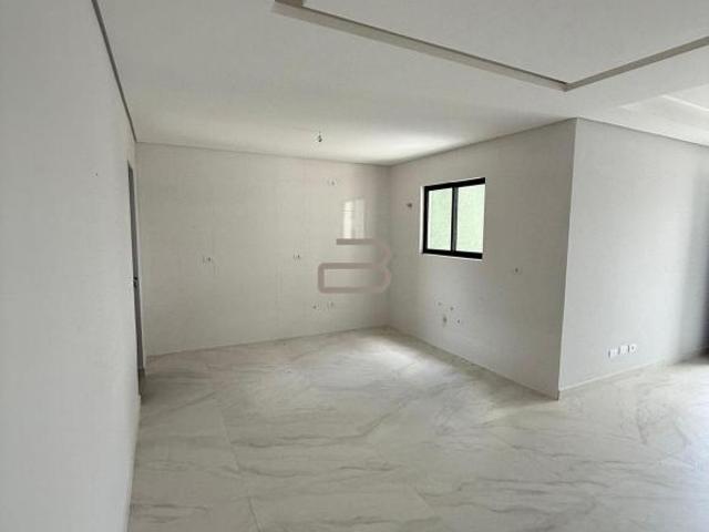 Casa à venda no bairro Cruzeiro São José dos Pinhais/PR