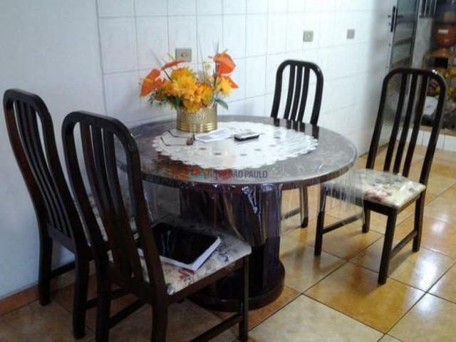 Casa a venda no bairro da Saúde com renda