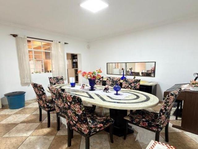 Casa à venda no Bairro da Vila Anglo Brasileira na Rua Félix Della Rosa