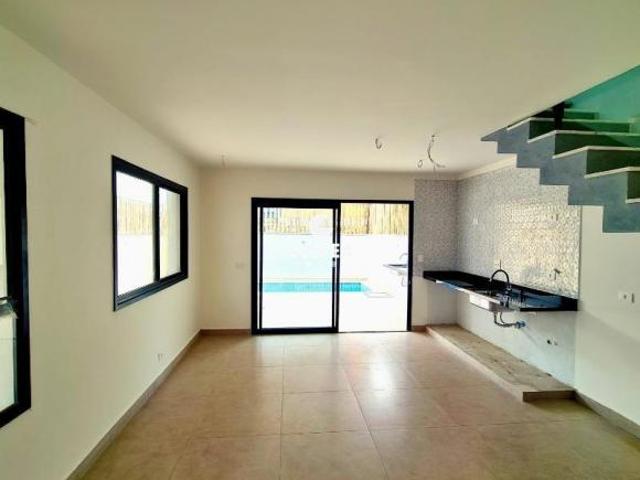 Casa à venda no Bairro de Camburi em São Sebastião