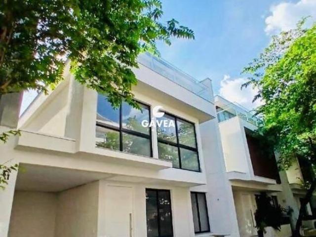 Casa à venda no Bairro de Camburi em São Sebastião