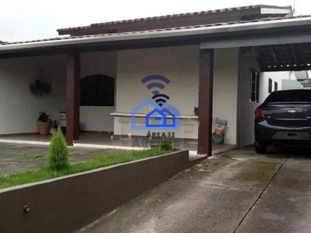 Casa à venda no bairro do Poiares em Caraguatatuba, SP Venha morar próximo de tudo o que você prec
