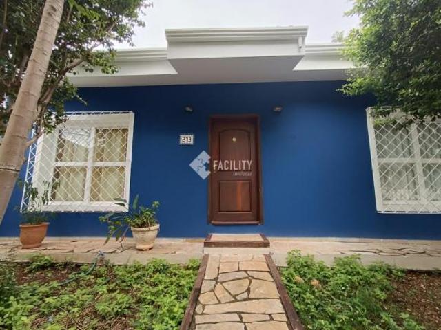 Casa a venda no bairro do Taquaral em Campinas