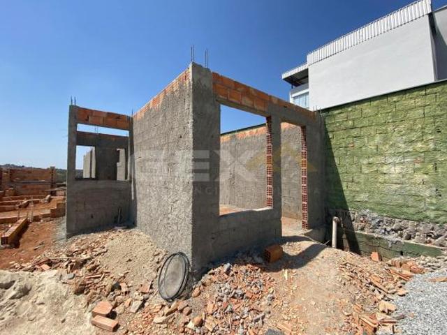 Casa à venda no bairro Dona Rosa, 3 quartos, 1 suíte e 2 vagas