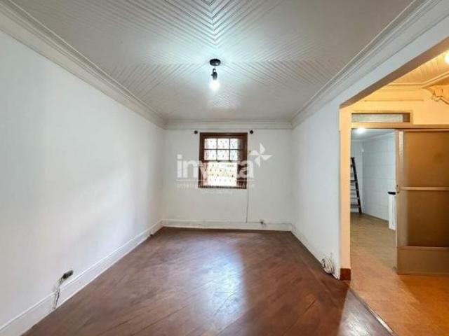 Casa à venda no bairro Embaré