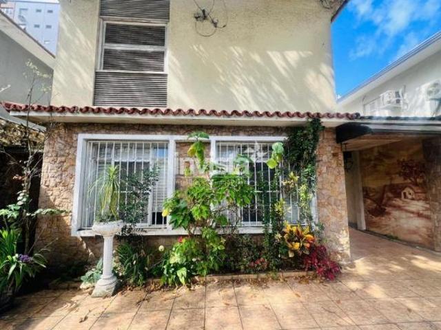 Casa à venda no bairro Embaré
