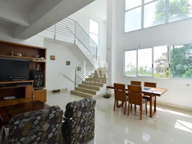 Casa à venda no Bairro Estoril