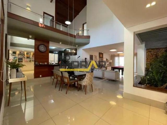 Casa a venda no bairro Fernao Dias com habite se, area construida de 621m2 e espaco gourmet