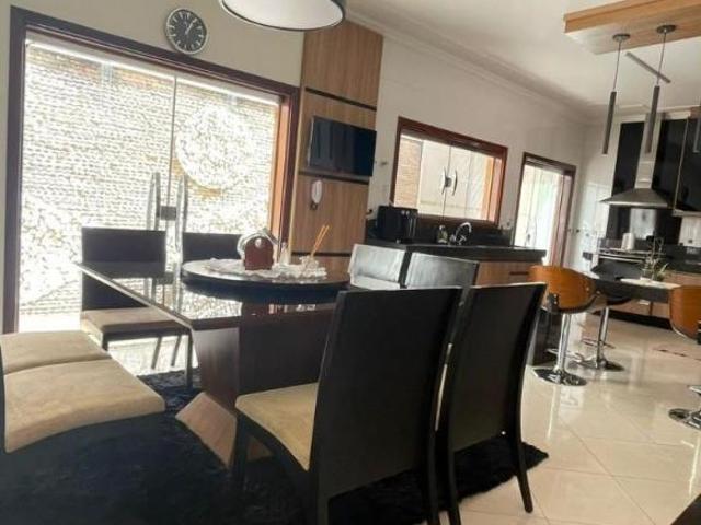 Casa à venda no bairro Flórida