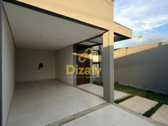 CASA A VENDA NO BAIRRO FLÓRIDA COM 3 QUARTOS, SENDO 1 SUÍTE