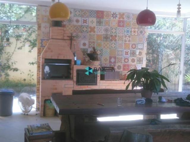 Casa à venda no bairro Freitas São José dos Campos/SP