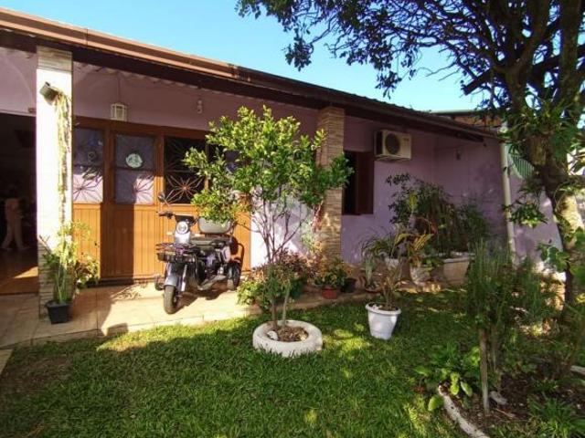 Casa à Venda no Bairro Guajuviras Setor 5, Canoas/RS