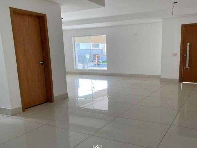 Casa à venda no bairro Goiânia 2 em Goiânia/GO