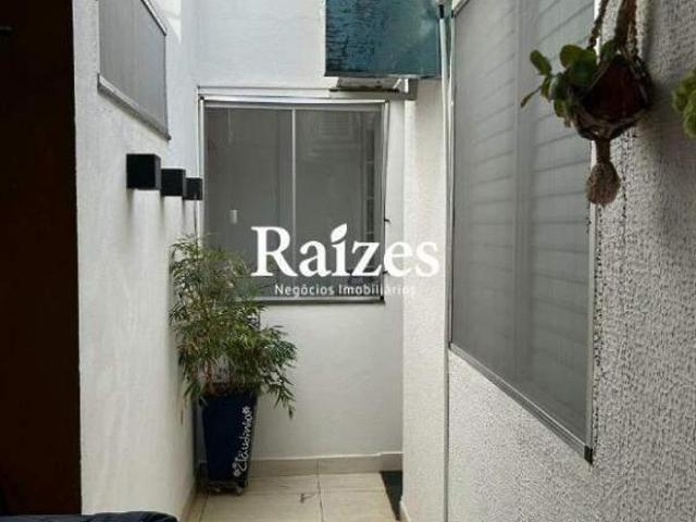 Casa à venda no Bairro Granada com 3 quartos sendo 2 suítes e varanda gourmet