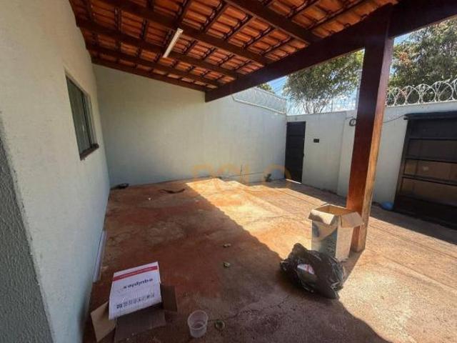 Casa à venda no bairro Granada em Uberlândia