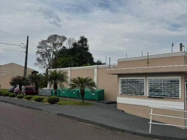 Casa à Venda no bairro Gralha Azul