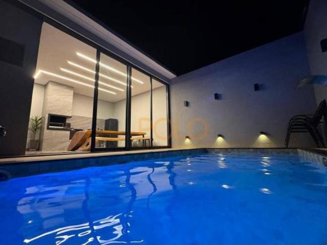 Casa à venda no bairro Gravatás em Uberlândia