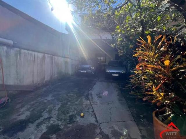 Casa a venda no Bairro Hípica 3 dormitórios 2 vagas