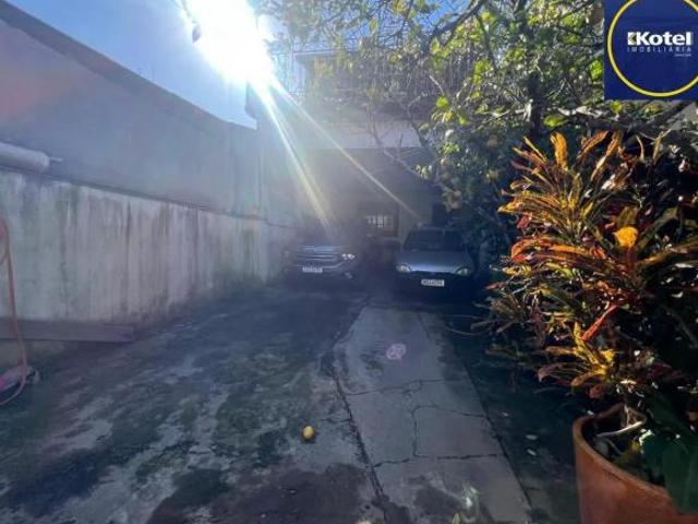 Casa a venda no Bairro Hípica 3 dormitórios 2 vagas