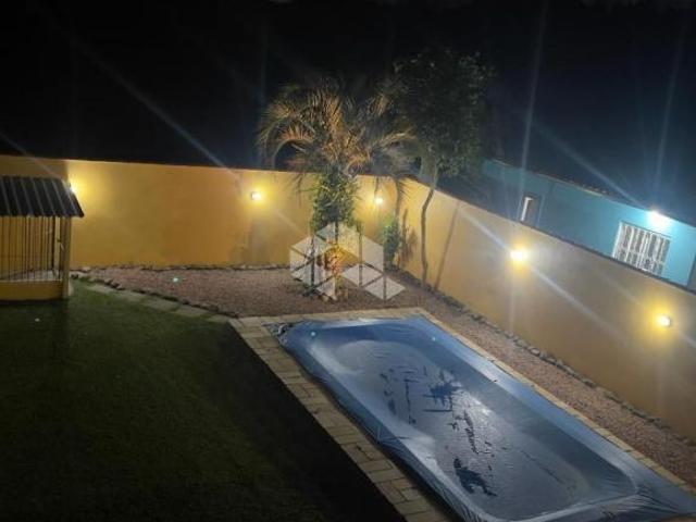 Casa à venda no bairro Hípica com 3 quartos 1 suíte