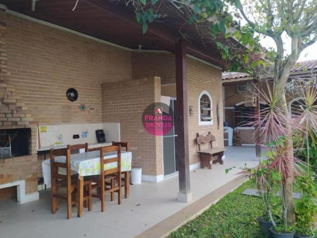 Casa à venda no Bairro Itaguá Ubatuba/SP!