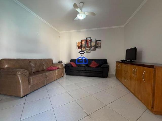 Casa à venda no bairro Indaiá em Caraguatatuba, SP