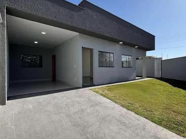 Casa à venda no bairro Independência 1º Complemento Setor das Mansões Aparecida de Goiânia/GO