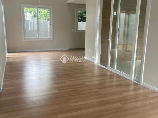 Casa à Venda no Bairro Juriti Nova Petrópolis