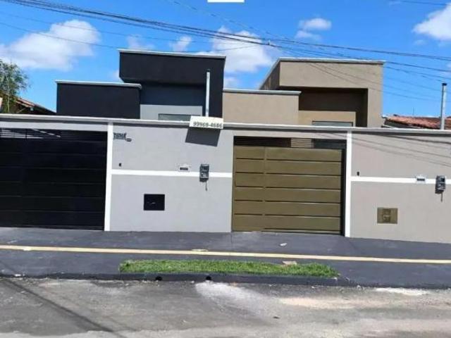 Casa à venda no bairro Jardim Tropical Aparecida de Goiânia/GO